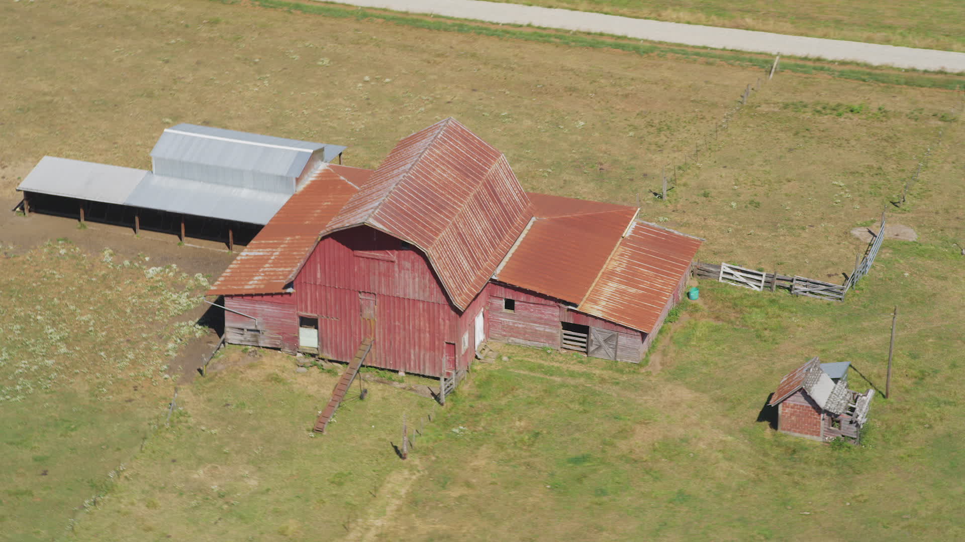 Barns Aerial Stock Footage and Photos - 87 Results | Axiom Images